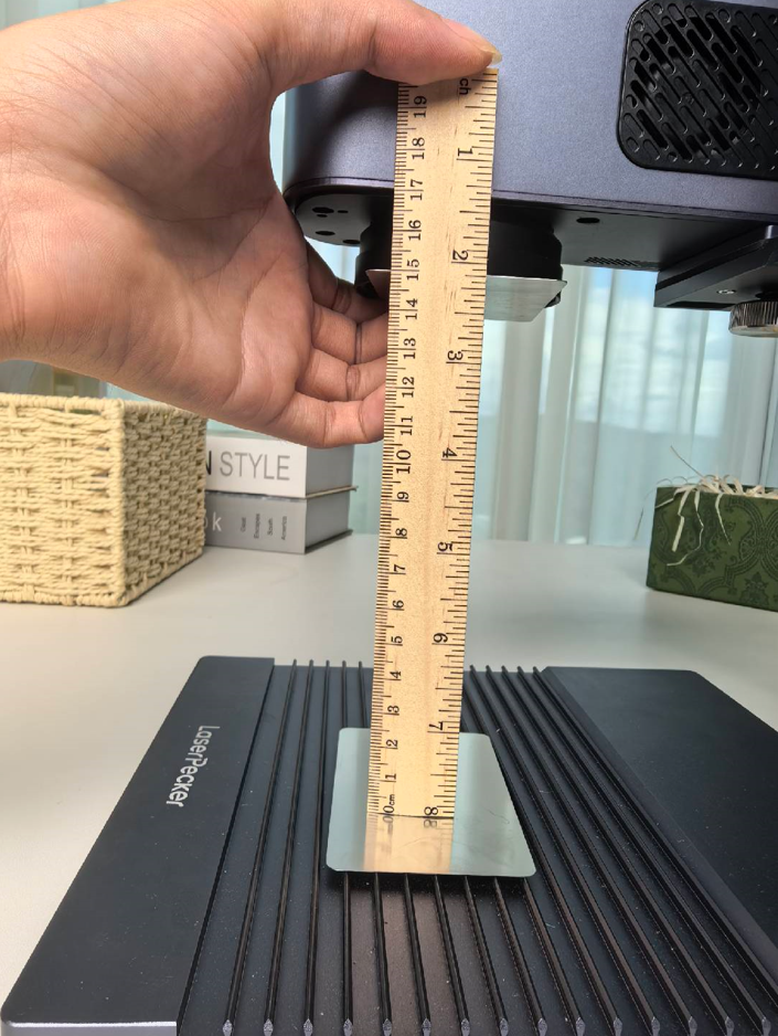 LP2 Plus Dual Red Dots Fail to Overlap – LaserPecker Support Center